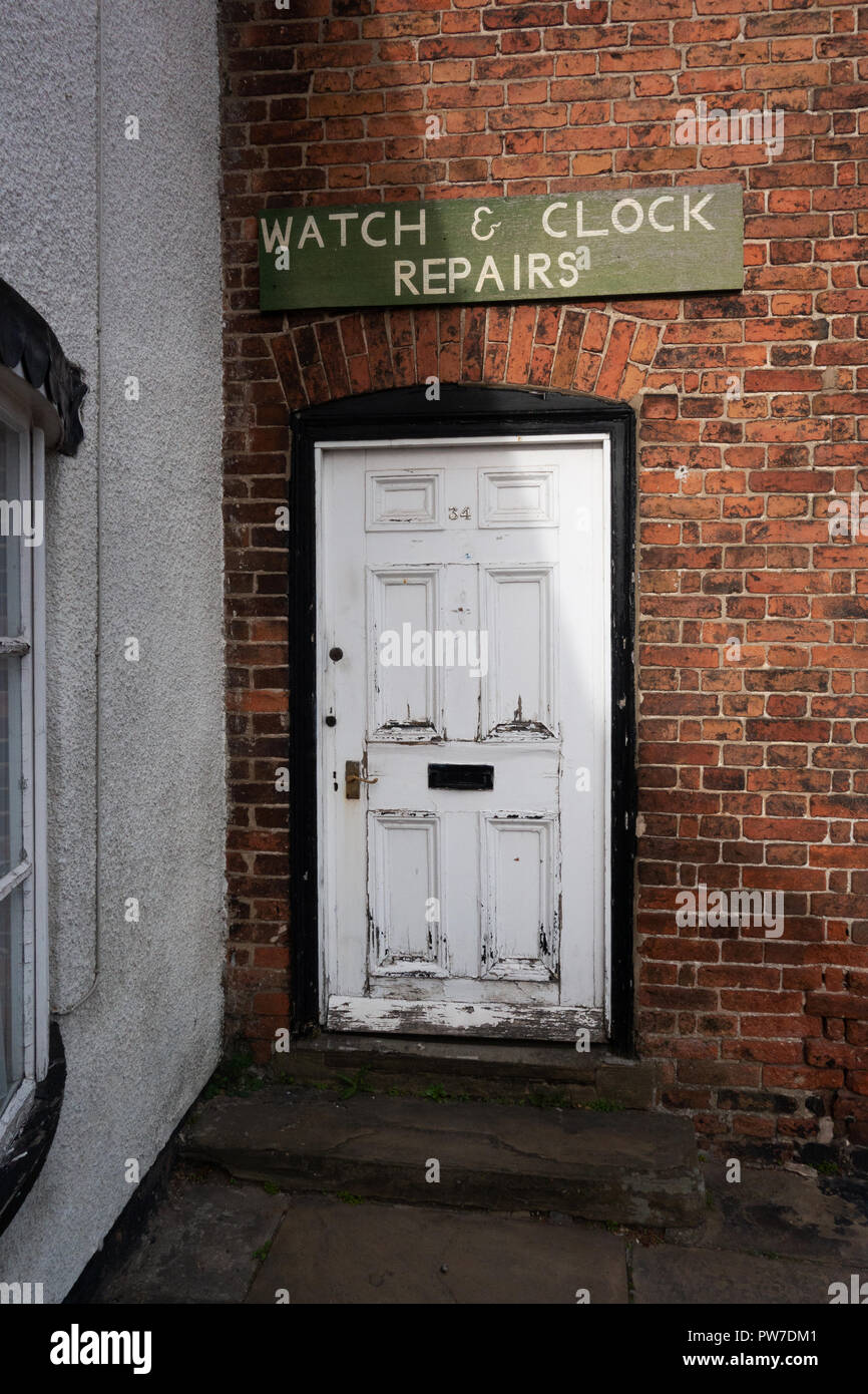 Clock repair shop hi-res stock photography and images - Alamy