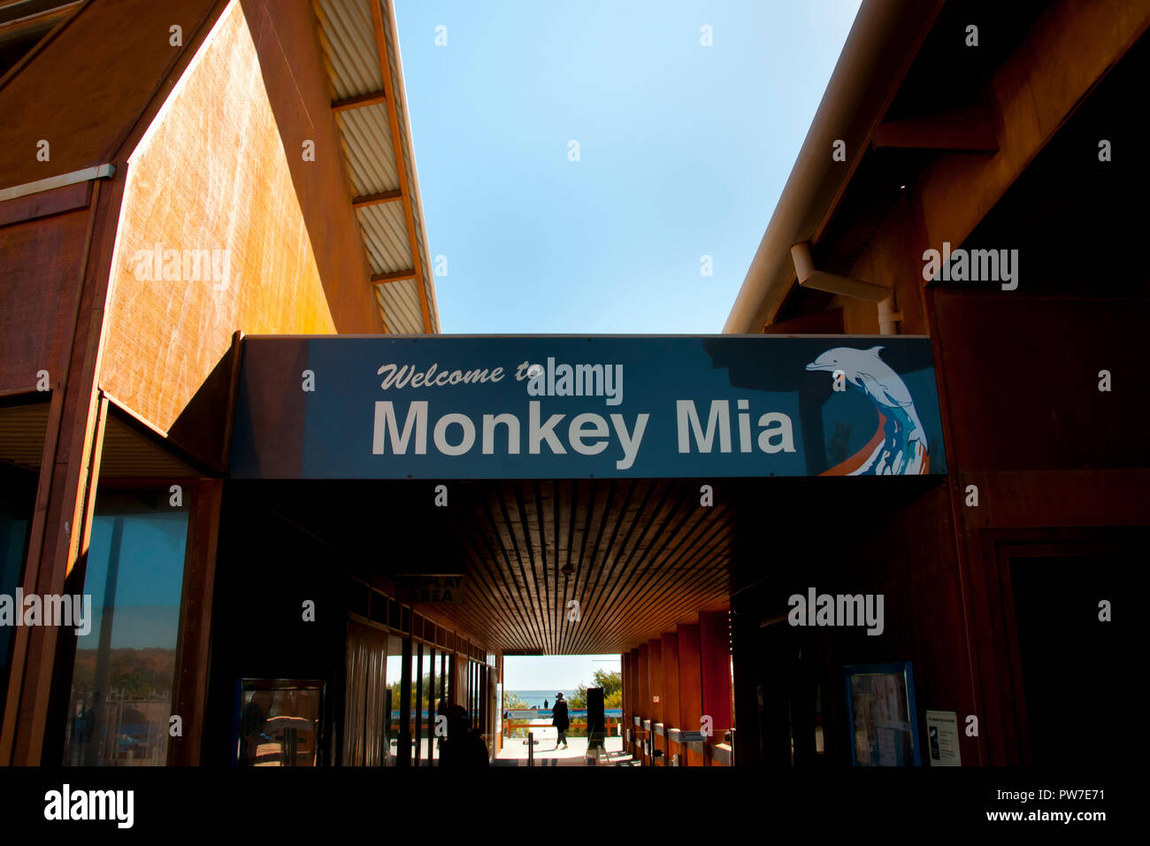 Monkey Mia Welcome Sign - Australia Stock Photo - Alamy