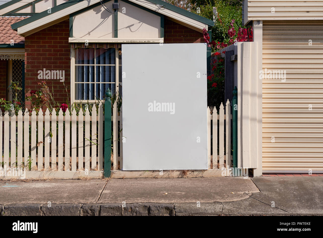Blank real estate sign outside an suburban residential property Stock ...
