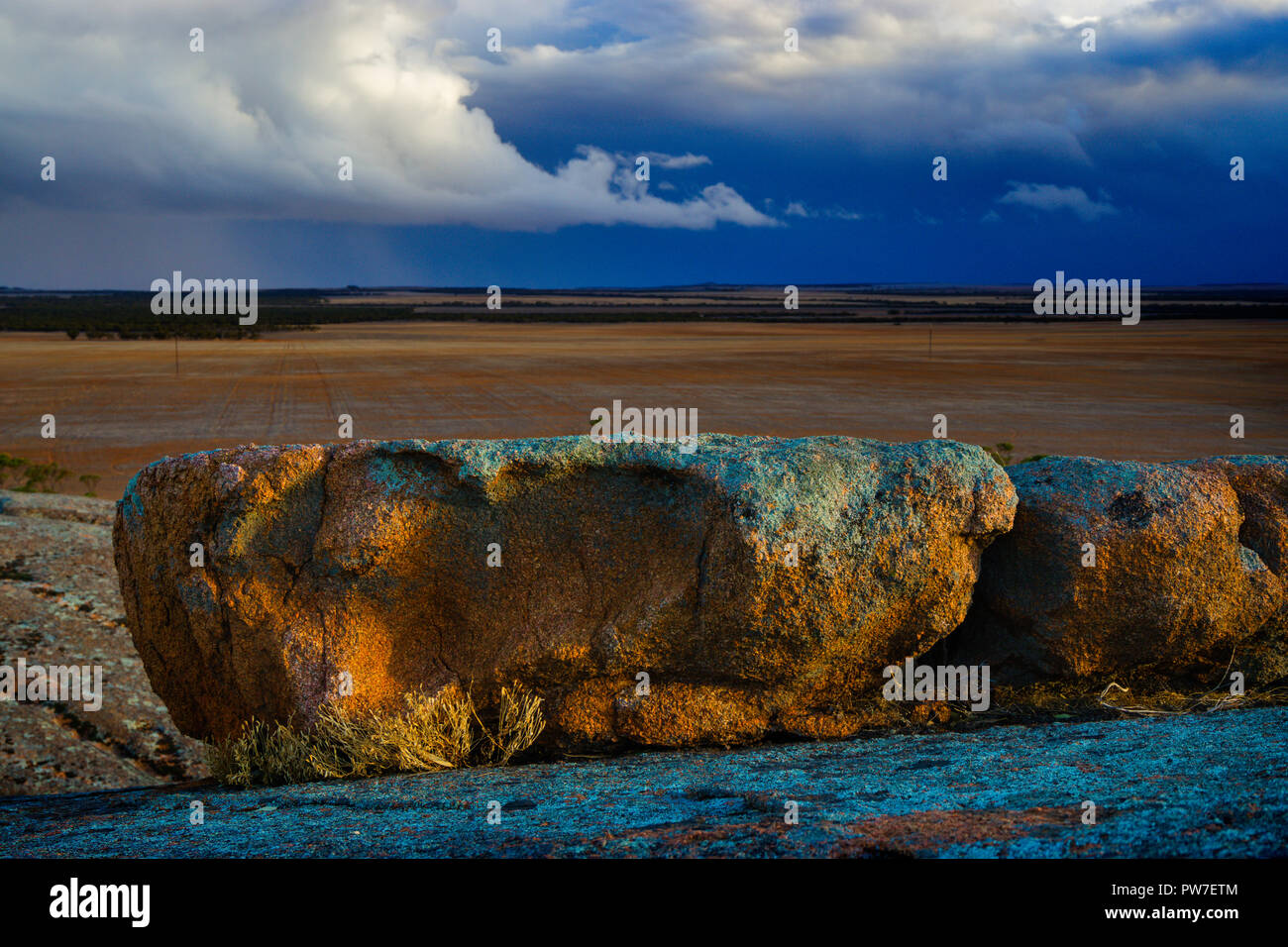 Weathered granite boulders on top of Pildappa Rock, Eyre Peninsula ...
