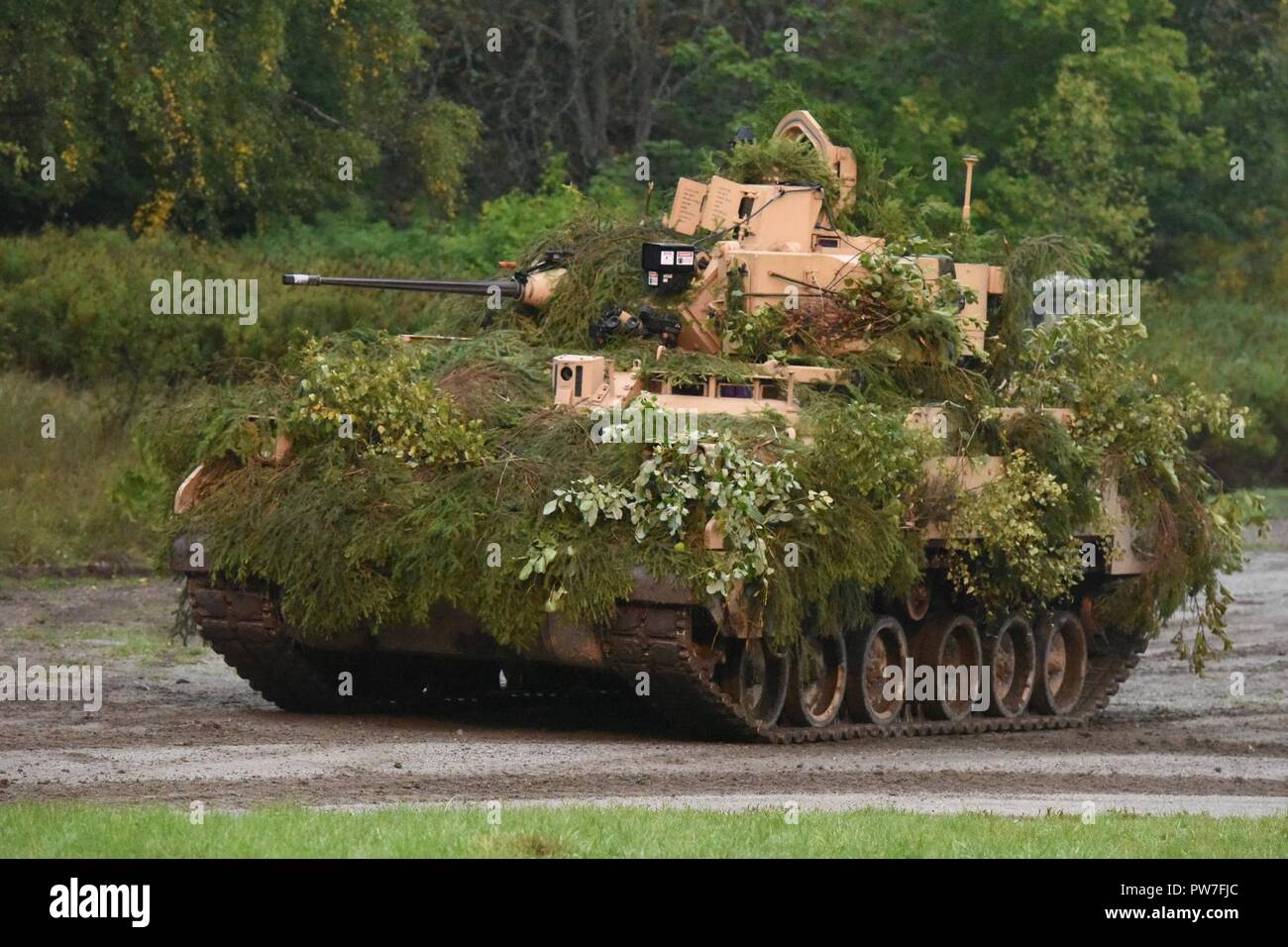 1st combined arms battalion 194th armor hi-res stock photography and ...