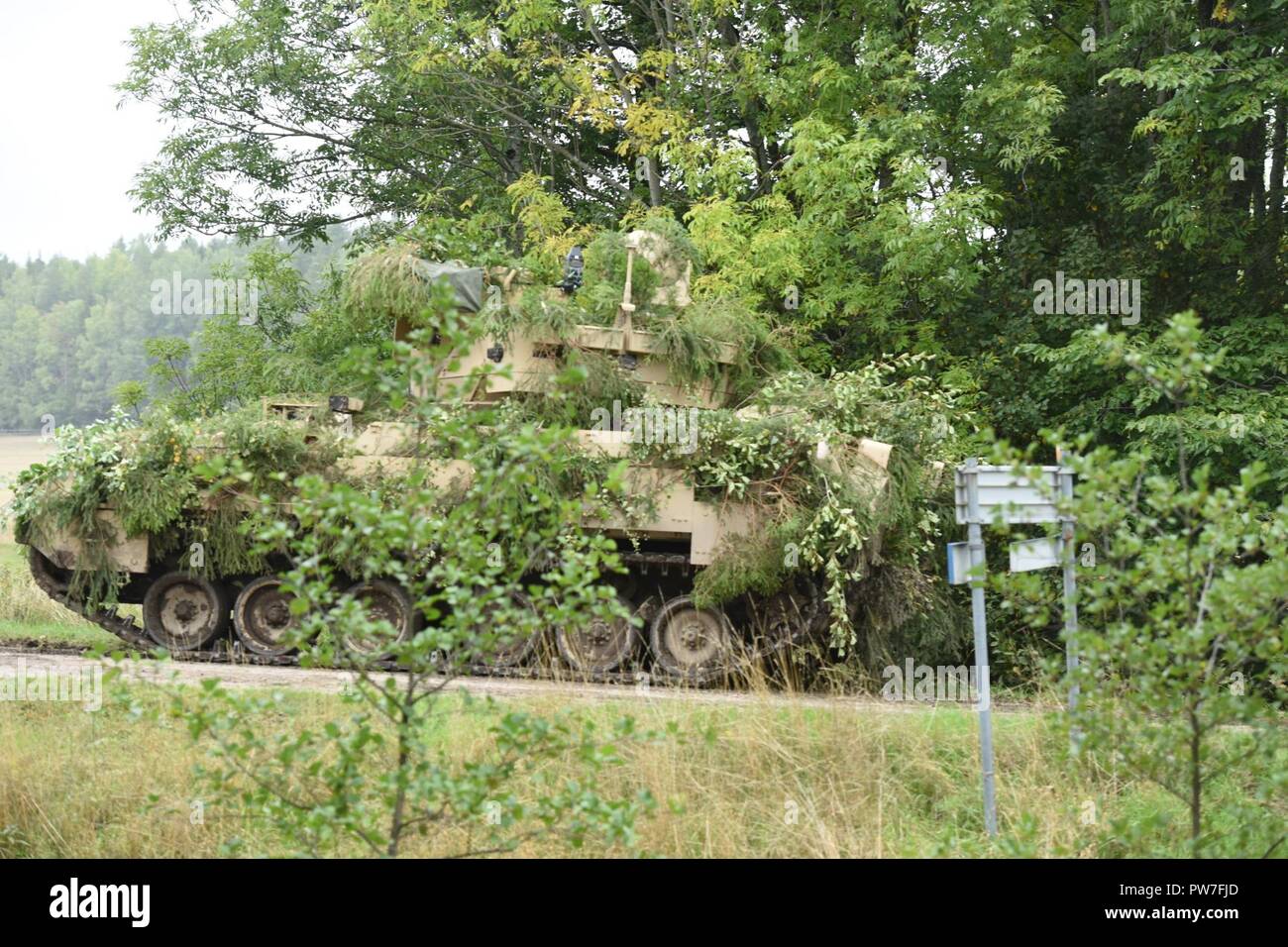 1st combined arms battalion 194th armor hi-res stock photography and ...