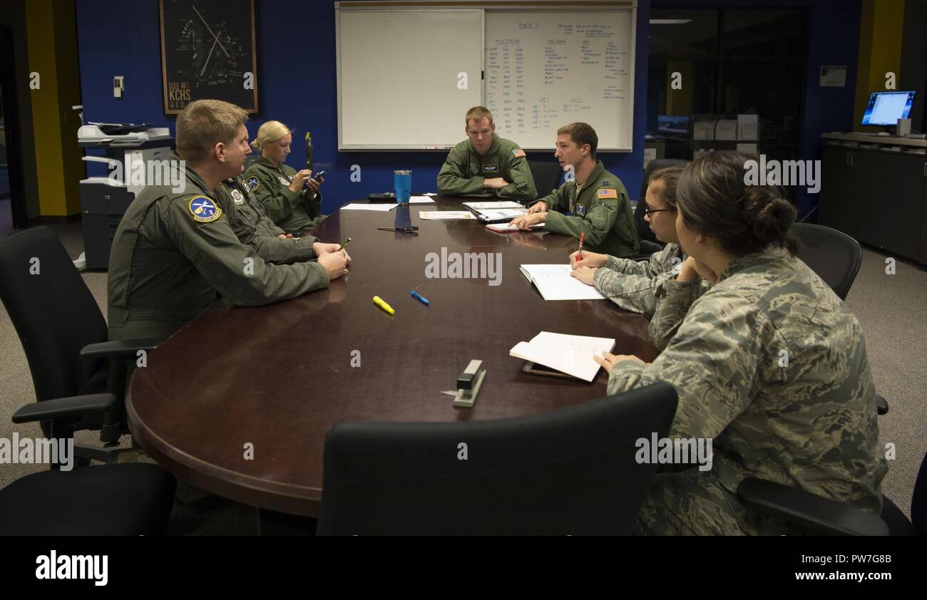 628th air base wing hi-res stock photography and images - Alamy