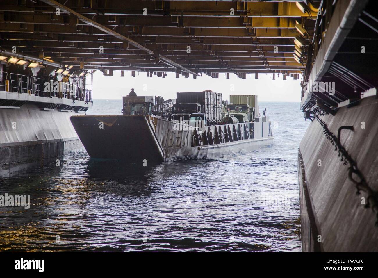 Landing craft utility 1657 hi-res stock photography and images - Alamy