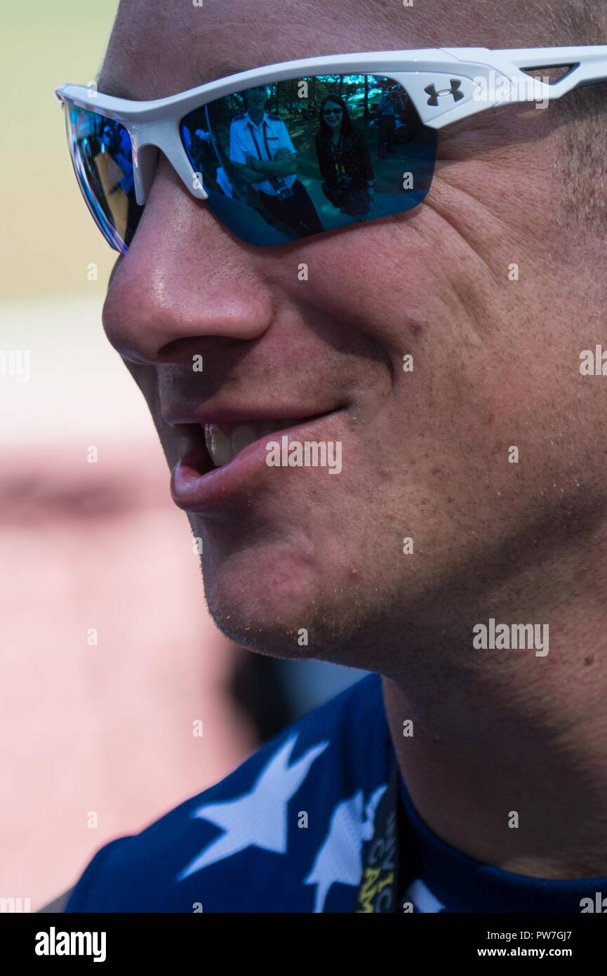 U.S. Air Force Master Sgt. Ben Seekell speaks with U.S. Air Force Gen ...