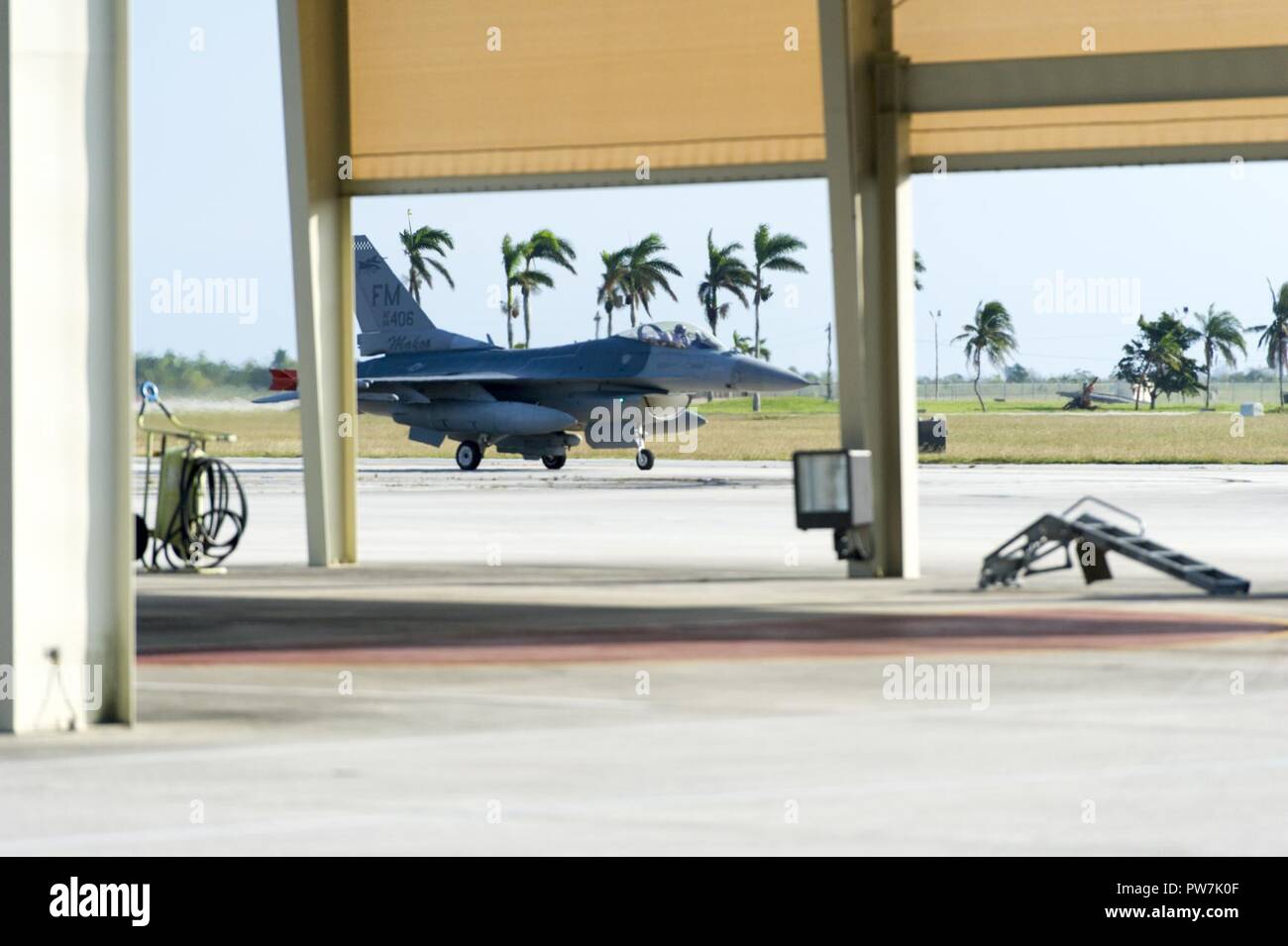 482nd fighter wing hi-res stock photography and images - Alamy