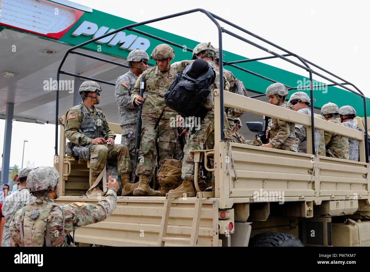 The Puerto Rico National Guard begin providing support to the Puerto ...