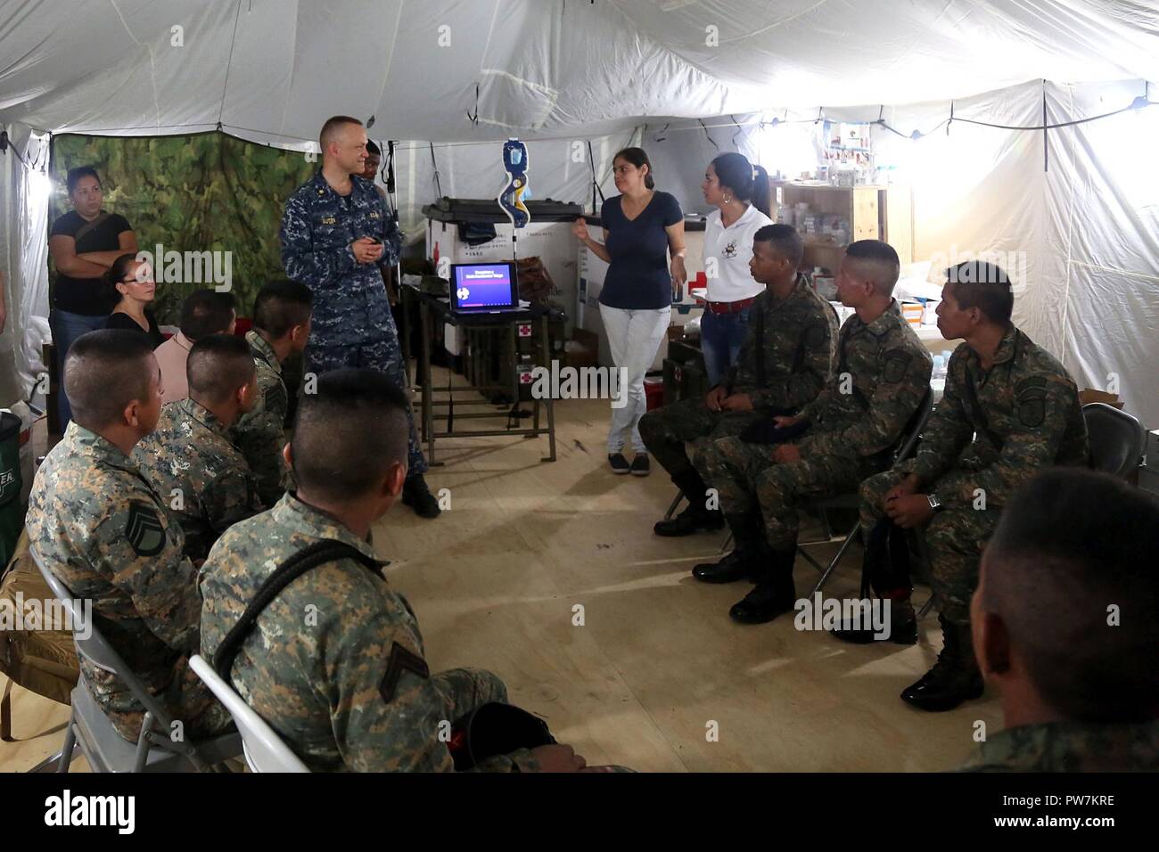PUERTO BARRIOS, Guatemala (Sept. 25, 2017) U.S. Navy Lt. Cmdr. Jonathan ...