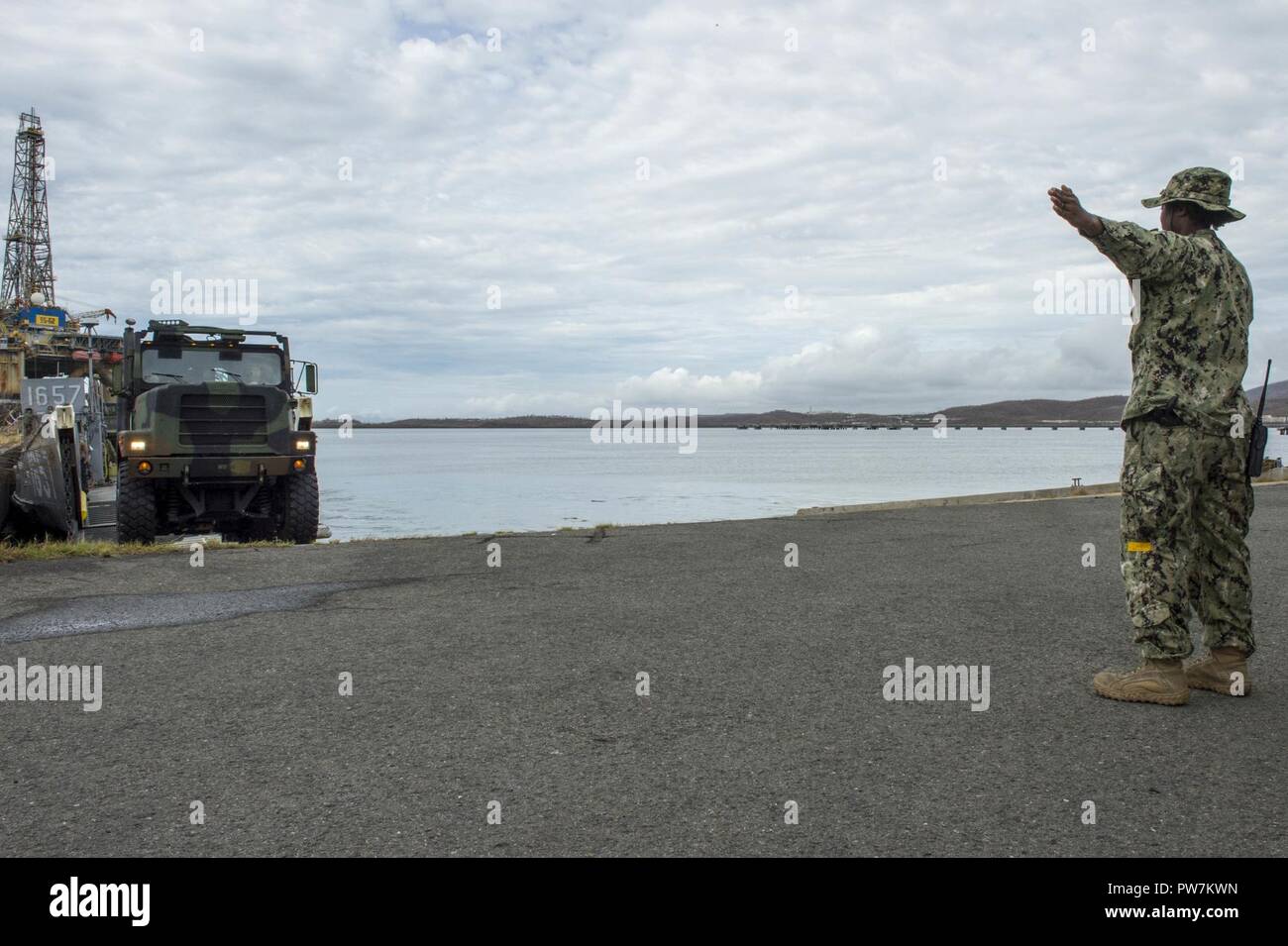 Inflatable combat assault craft hi-res stock photography and images - Alamy