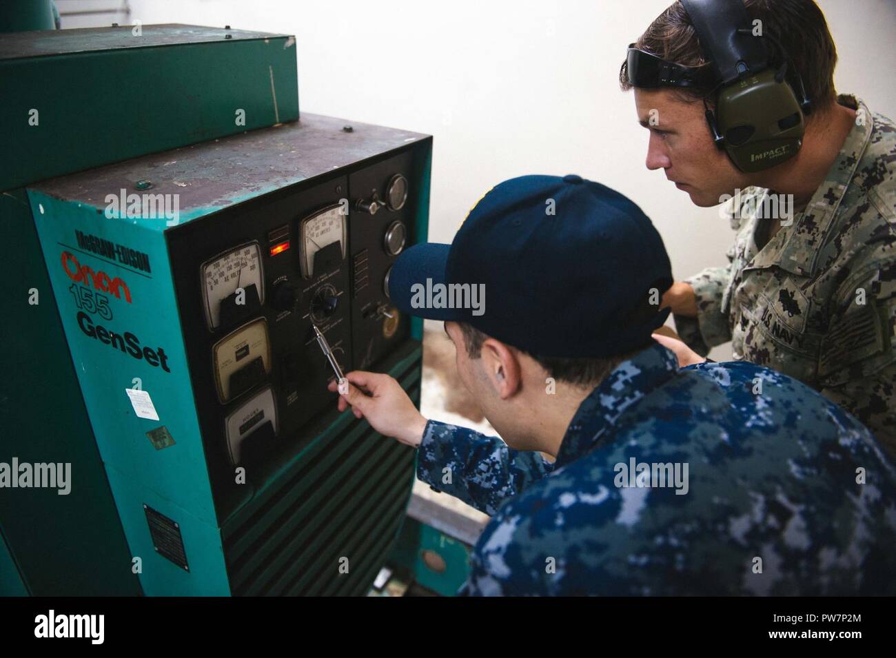 Inflatable combat assault craft hi-res stock photography and images - Alamy