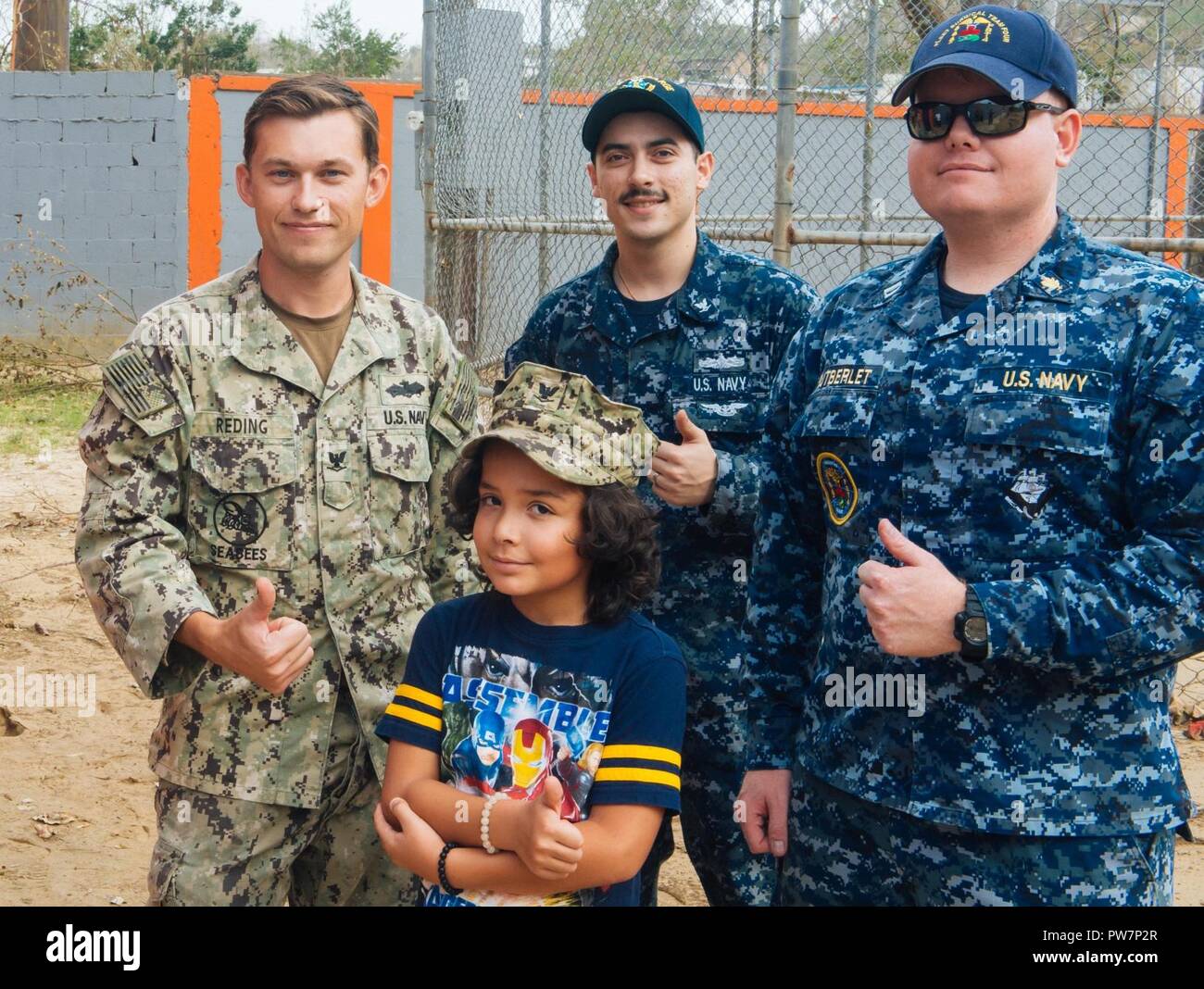 Inflatable combat assault craft hi-res stock photography and images - Alamy