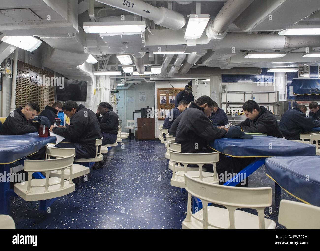 ATLANTIC OCEAN (Sept. 25, 2017) Sailors aboard the Arleigh Burke-class ...