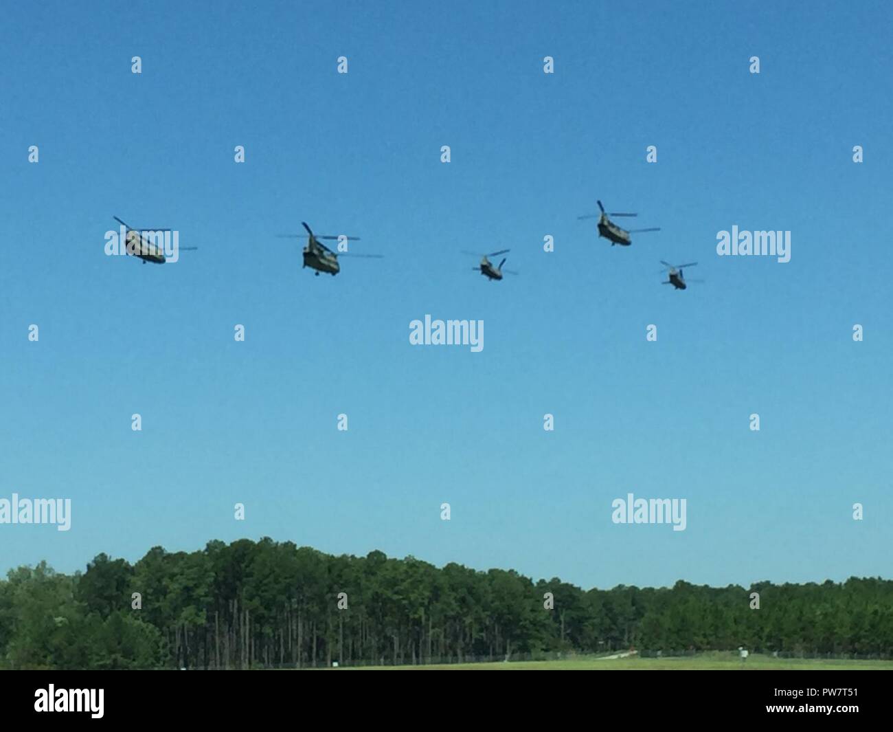 The first pic (CH 47F) is five CH-47F Chinook's flying away to their ...