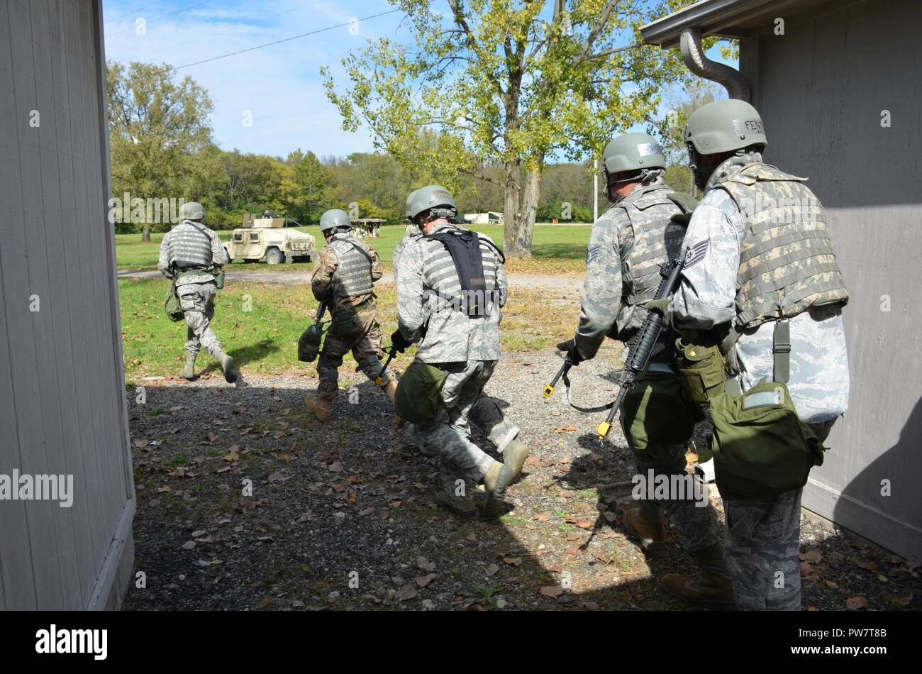 Next generation of scientist hi-res stock photography and images - Alamy