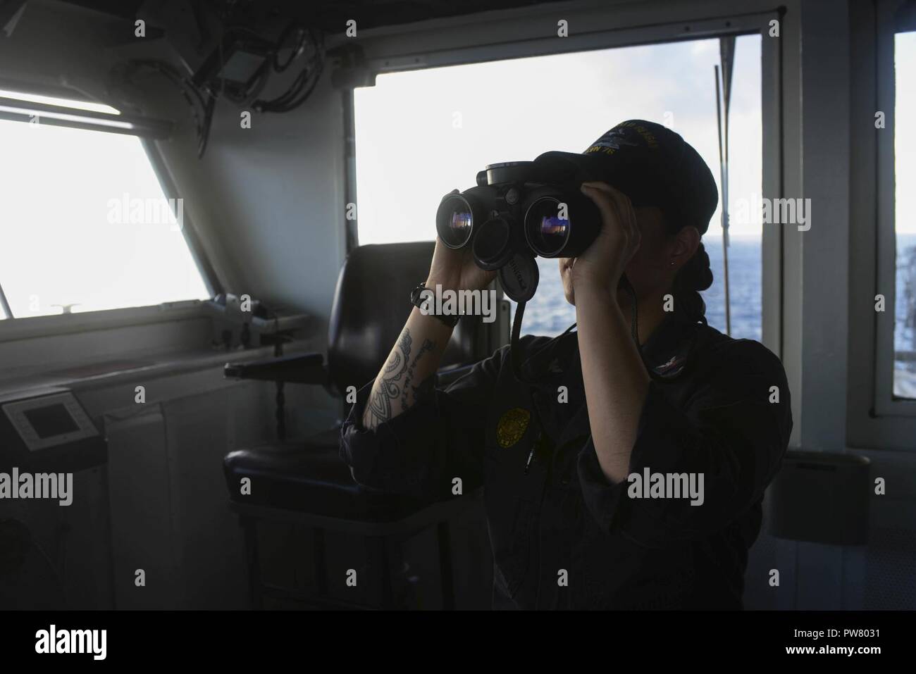 HONG KONG HARBOR (Oct. 6, 2017) – Master-at-Arms 2nd Class Alexis ...