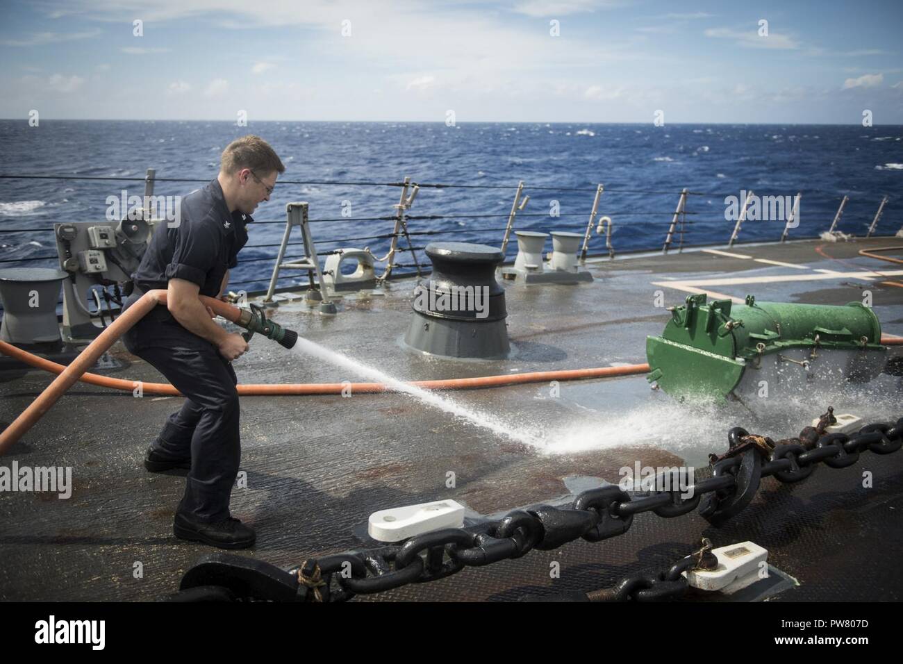 SOUTH CHINA SEA (Sept. 30, 2017) Sonar Technician (Surface) 2nd Class ...