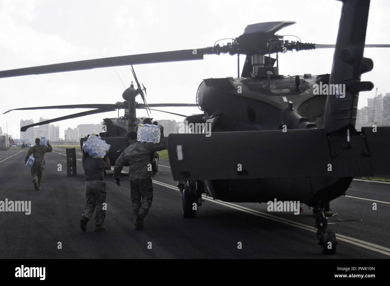 Soldiers with 6th Battalion, 101st General Support Battalion, 101st ...