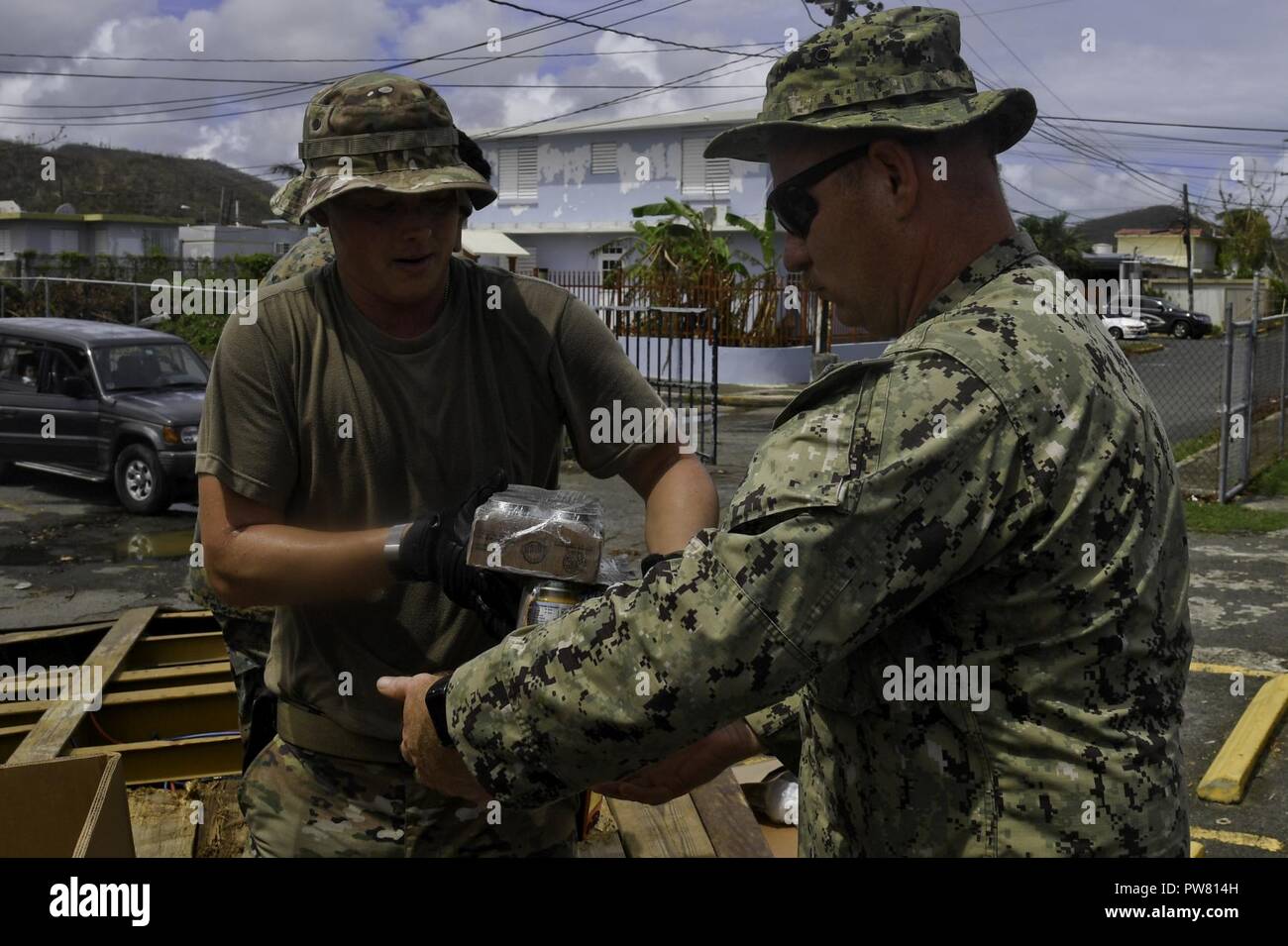Soldiers with 6th Battalion, 101st General Support Battalion, 101st ...