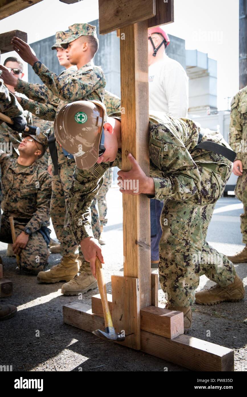 Timber shoring hi-res stock photography and images - Alamy