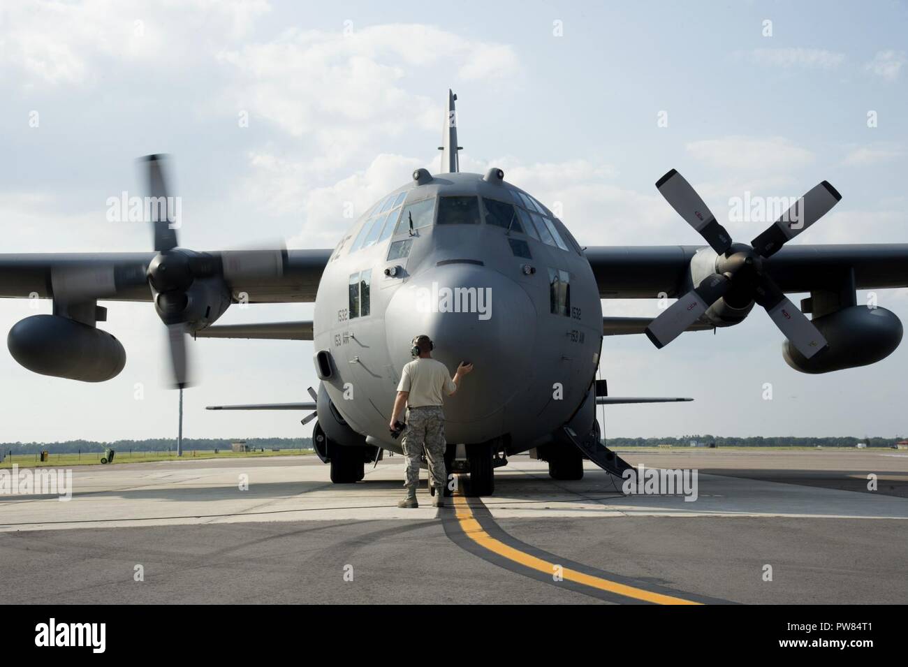 U.S. Air Force Master Sgt. Alan Benton, a crew chief assigned to 187th ...