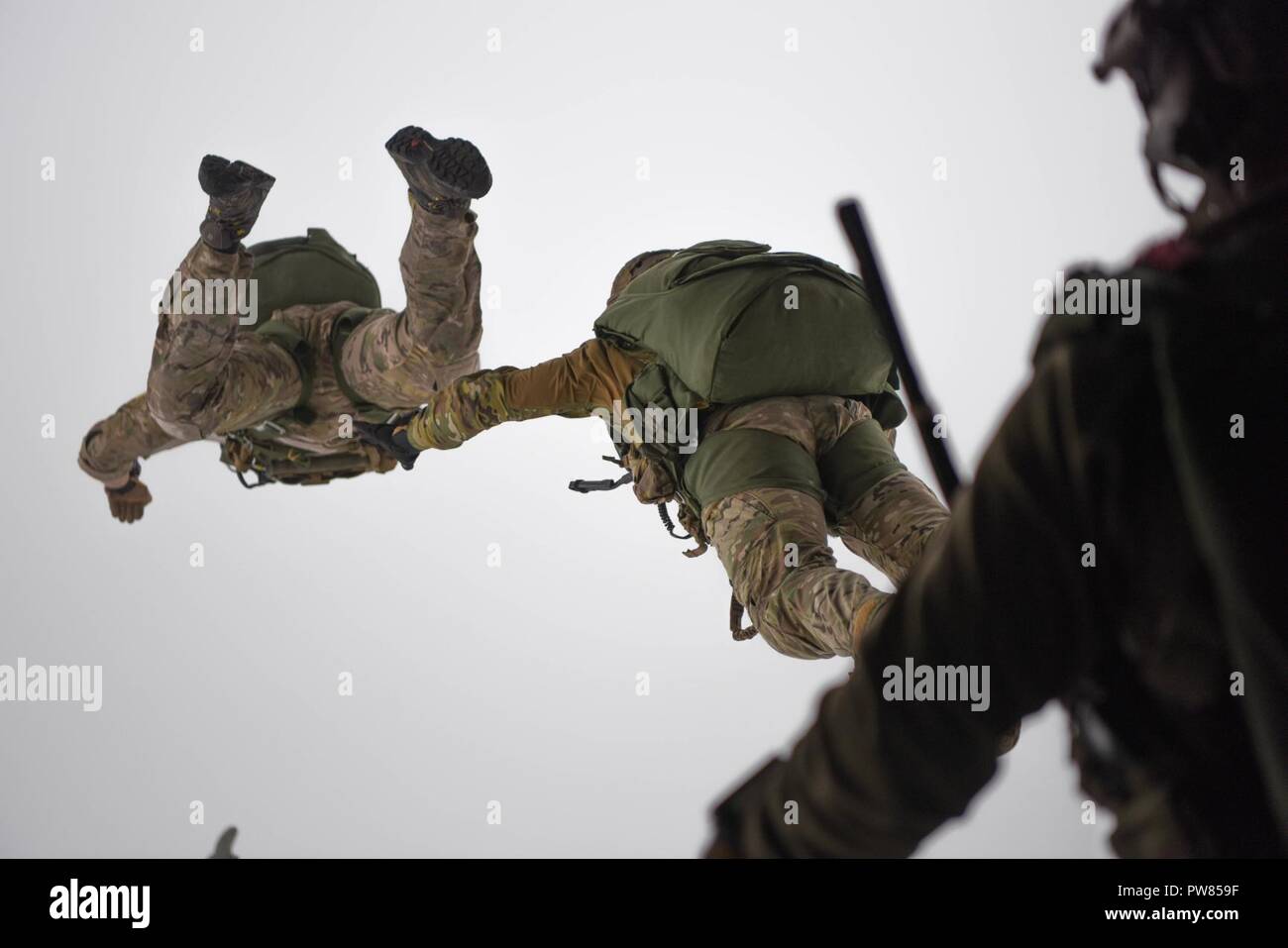 Airmen with the 321st Special Tactics Squadron, 352 Special Operations ...