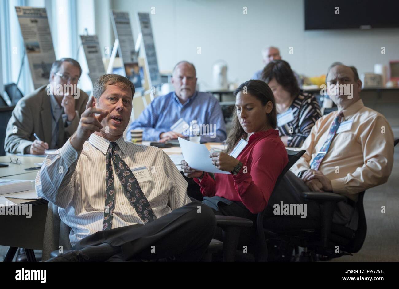 Office of the chief of naval operations opnav hi-res stock photography ...