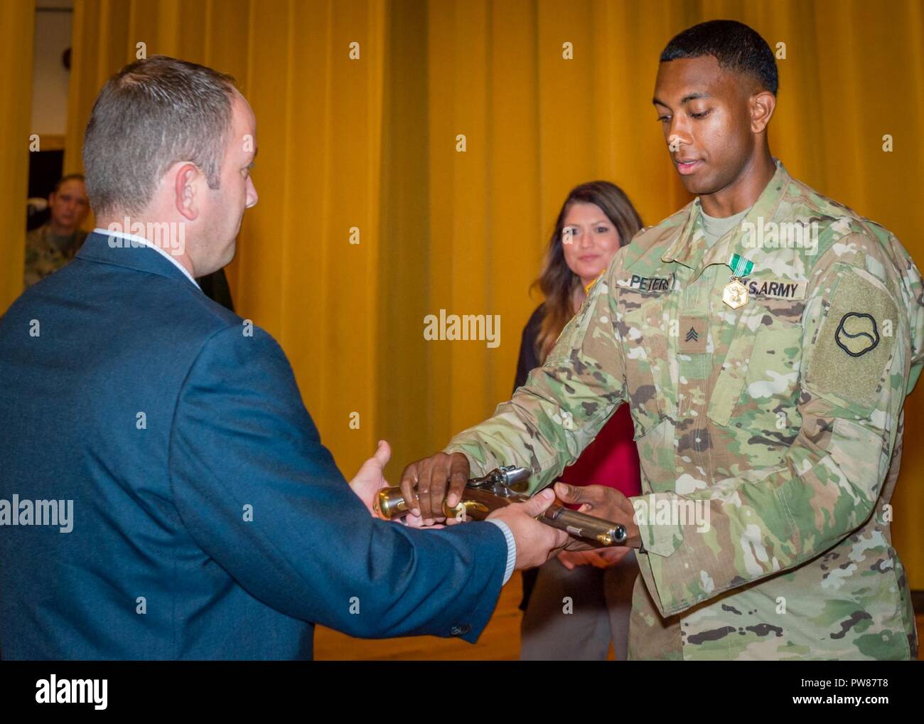 Leonard peters of the usa hi-res stock photography and images - Alamy
