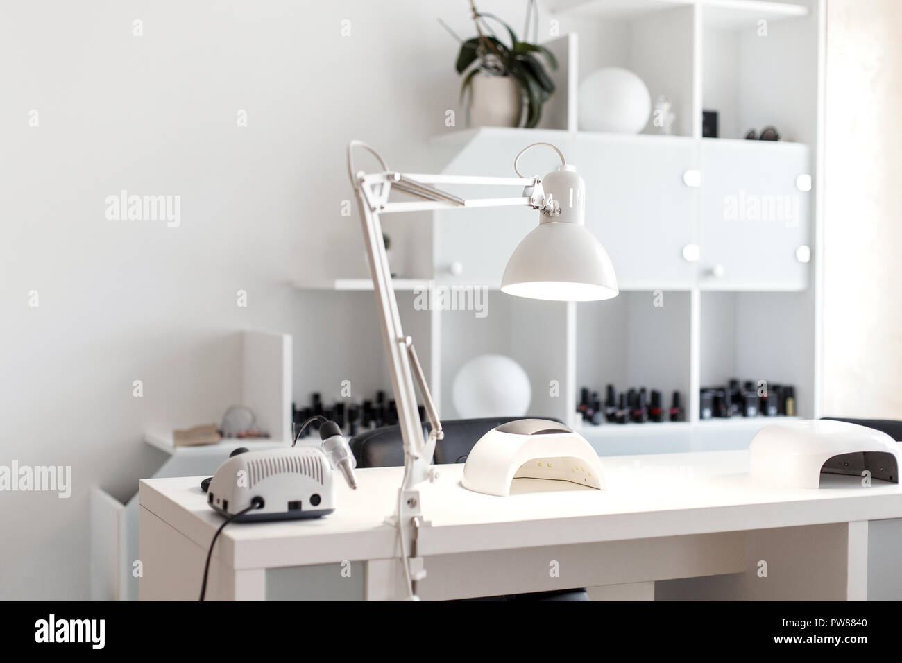 Manicure studio white lamp hi-res stock photography and images - Alamy
