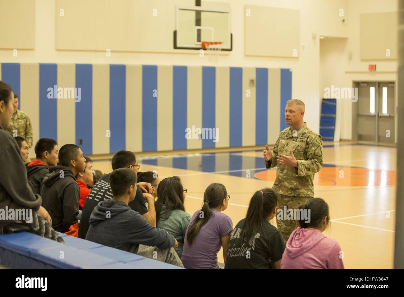 Sgt. 1st Class Robert Masterman, an Alaska National Guard recruiter ...