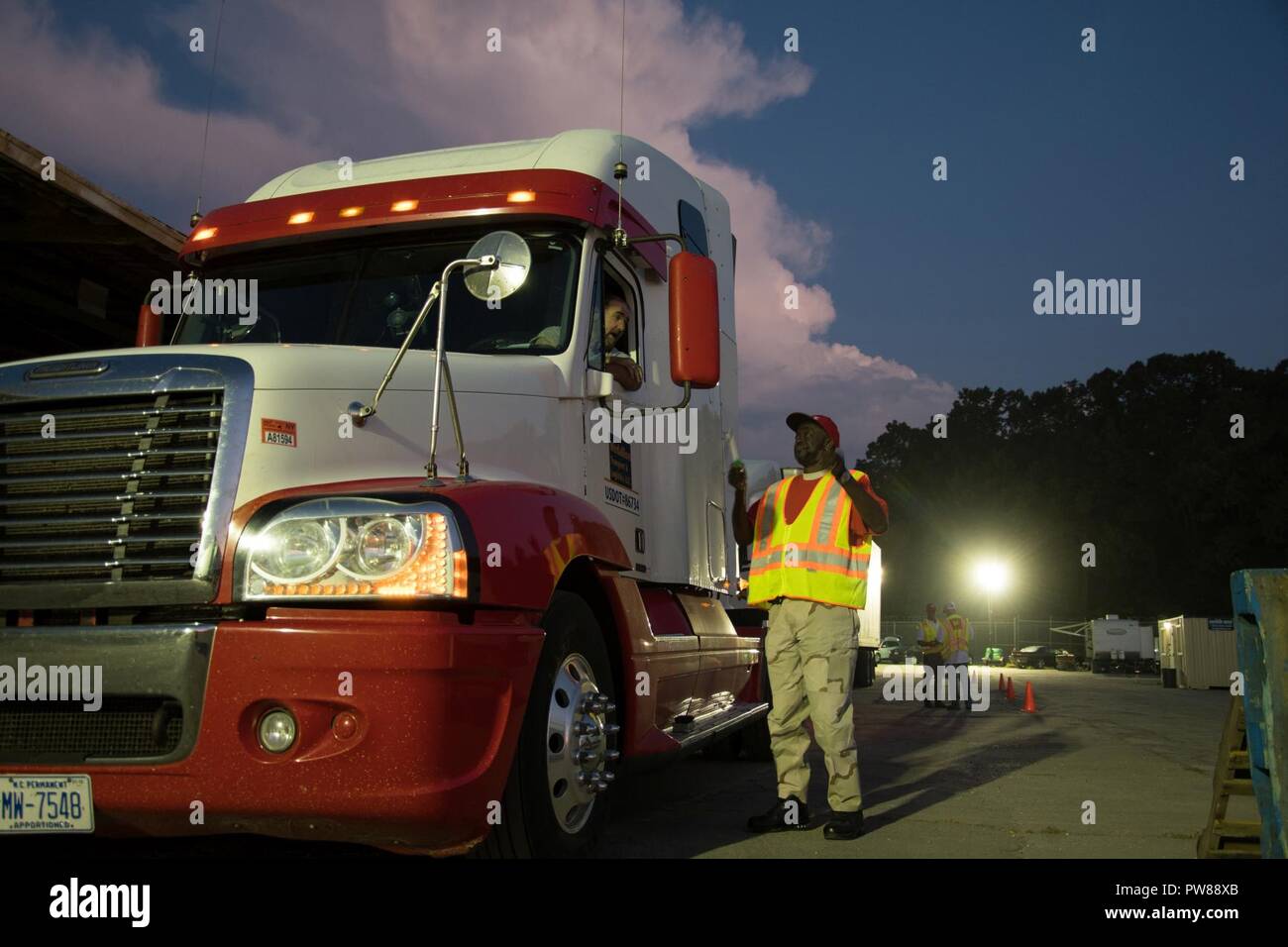 Emergency response trailers hi-res stock photography and images - Alamy