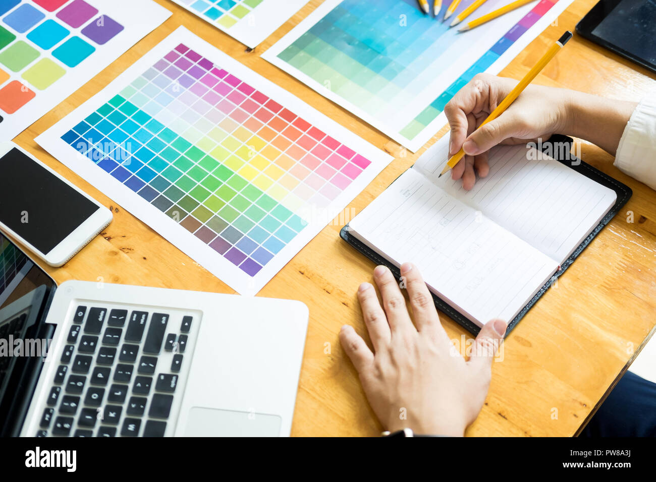 Professional Creative architect graphic desiner occupation choosing the ...