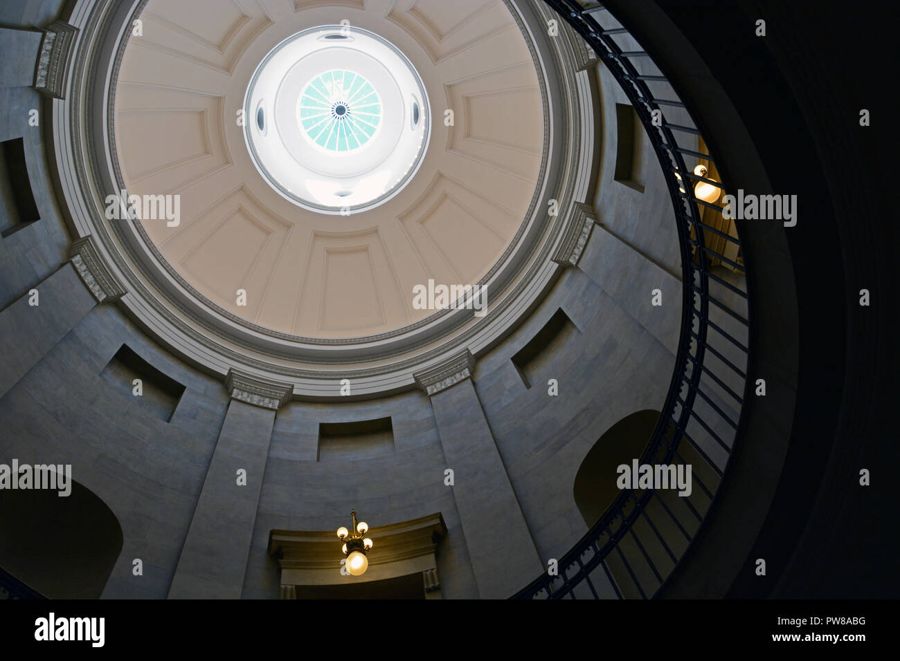 South carolina state capitol building hi-res stock photography and ...
