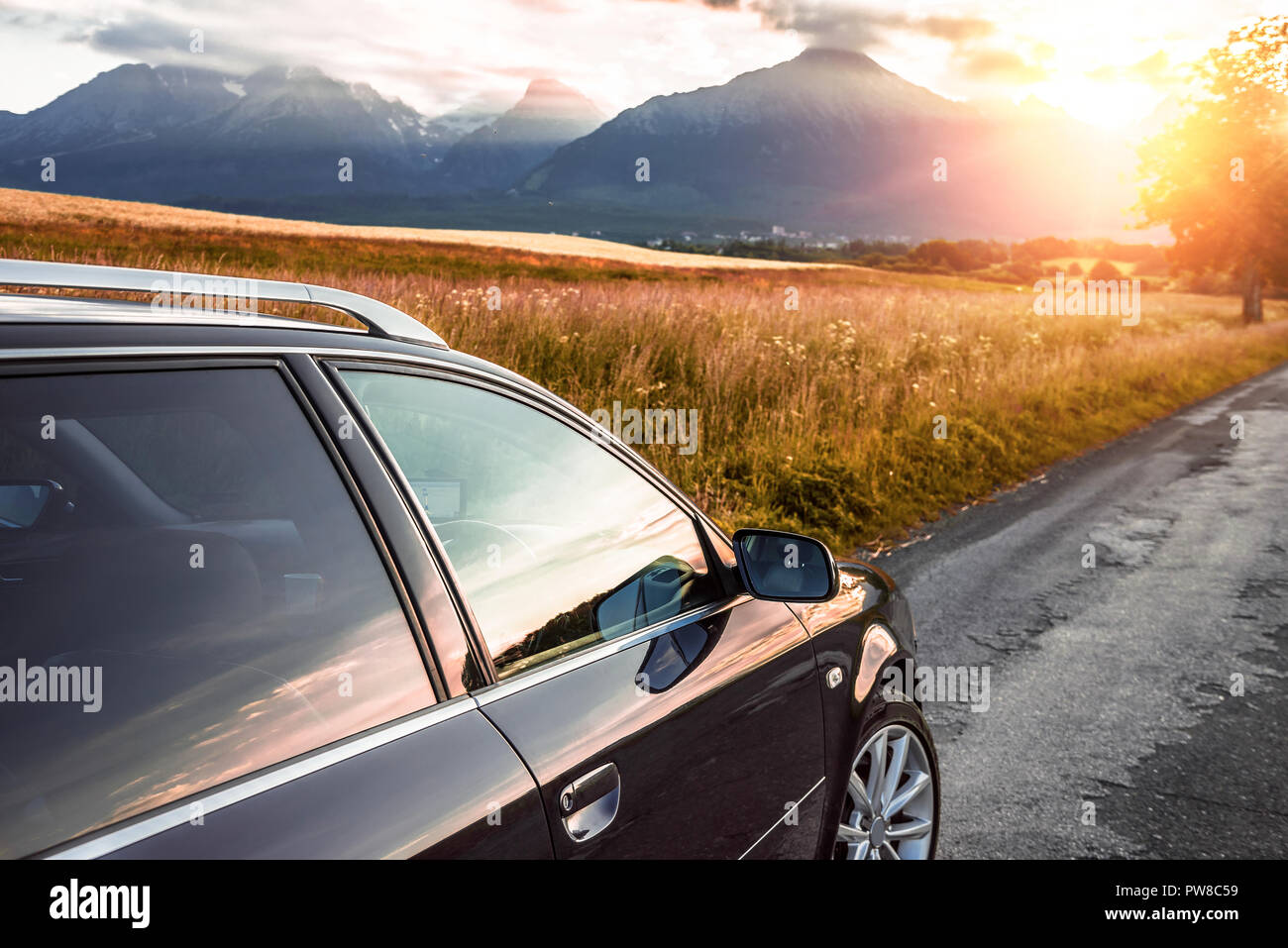 Country road highway hi-res stock photography and images - Alamy