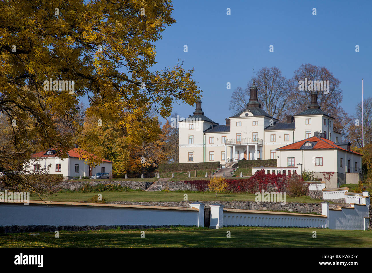 STENHAMMARS CASTLE one of the Royal castle in Södermanland Stock Photo ...