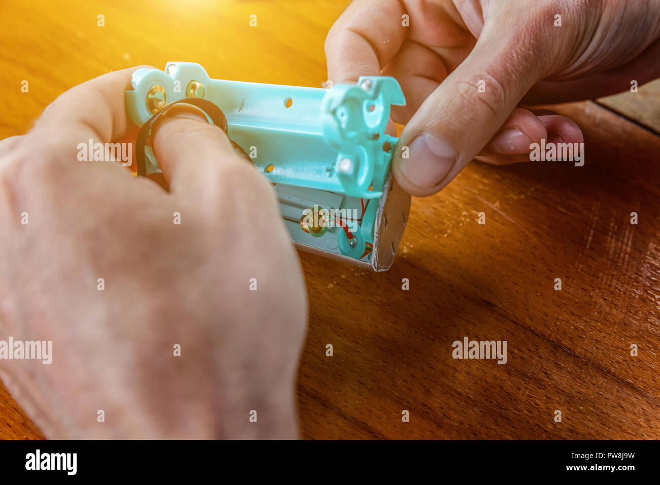 Fixing vapor cigarette hi-res stock photography and images - Alamy