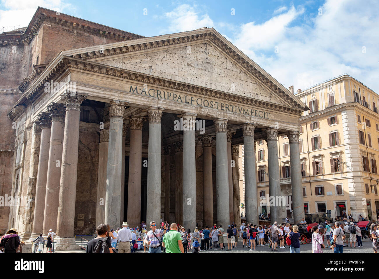 The Pantheon in Piazza Della Rotonda, Rome,Italy,Europe Stock Photo - Alamy