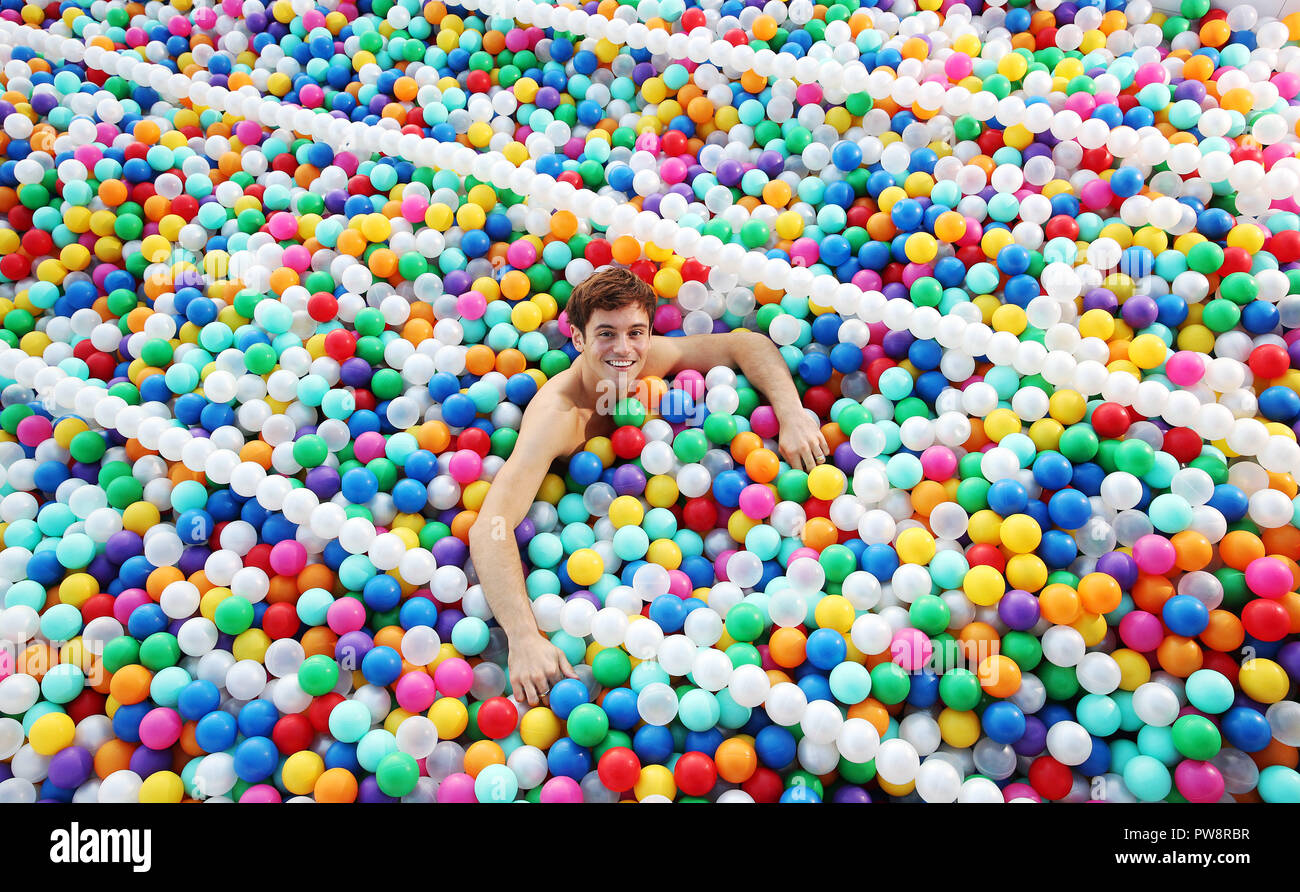 Tom daley splash hi-res stock photography and images - Alamy
