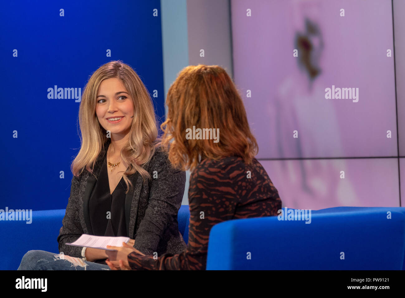 Julia shaw hi-res stock photography and images - Alamy