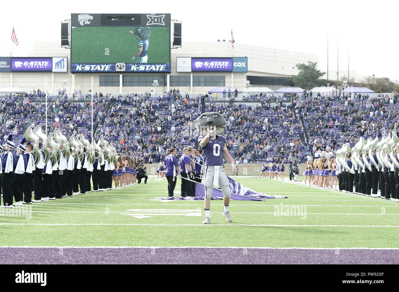 Ksu stadium hi-res stock photography and images - Alamy