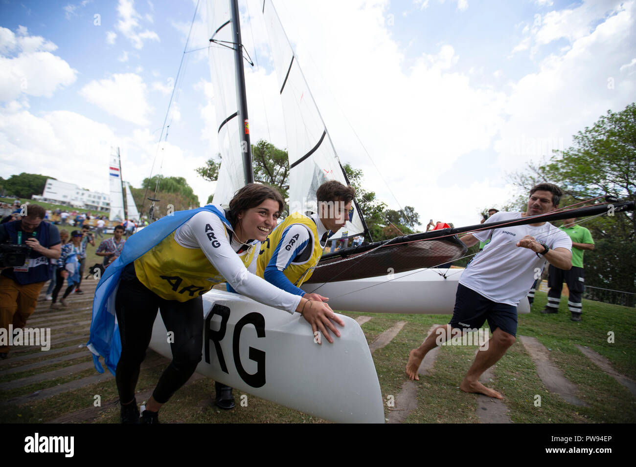 Buenos Aires. 13th Oct, 2018. Dante Cittadini (C)/Teresa Romairone ...