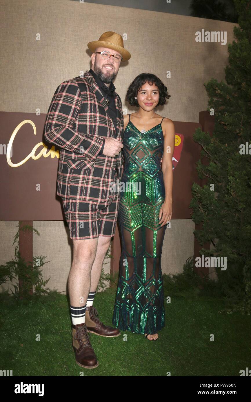 Chris sullivan cheyenne haynes hi-res stock photography and images - Alamy