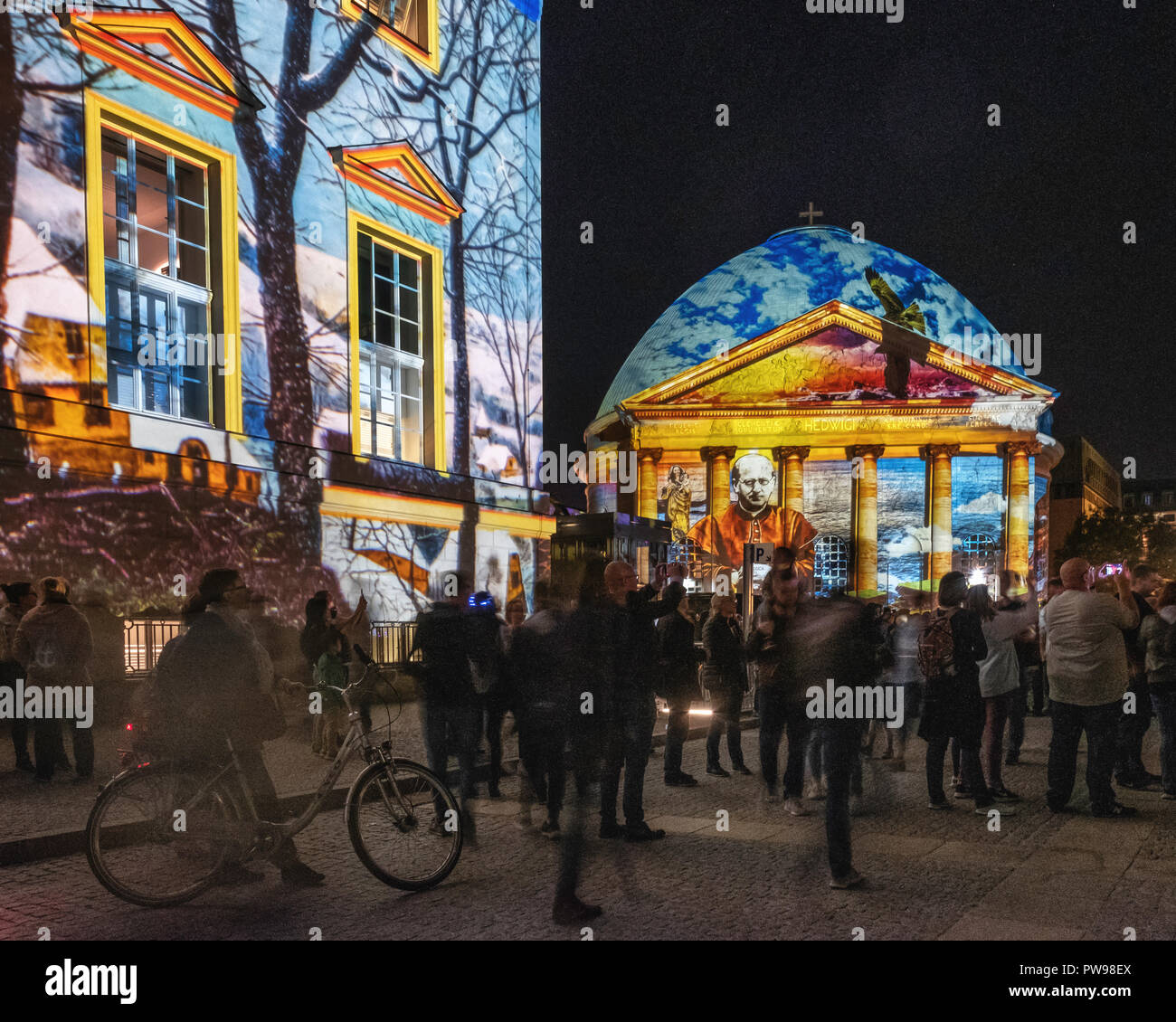 Light intallations hi-res stock photography and images - Alamy