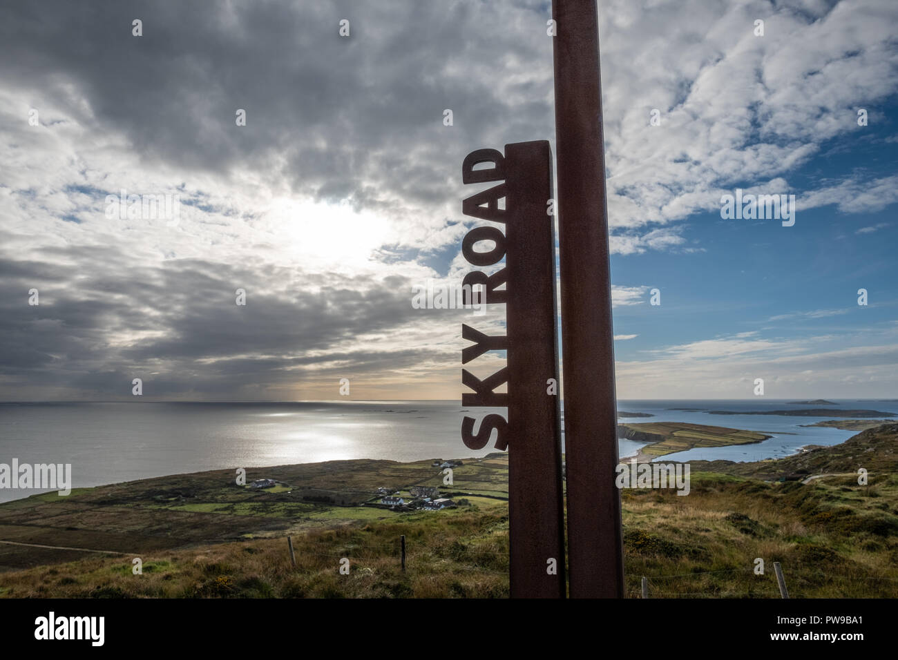 County galway ireland road sign hi-res stock photography and images - Alamy