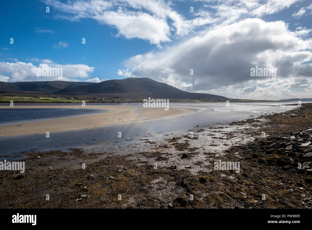 Sunny lake in connemara hi-res stock photography and images - Alamy