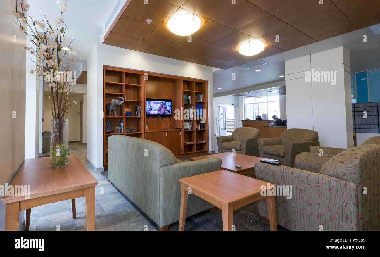 Residence hall hi-res stock photography and images - Alamy