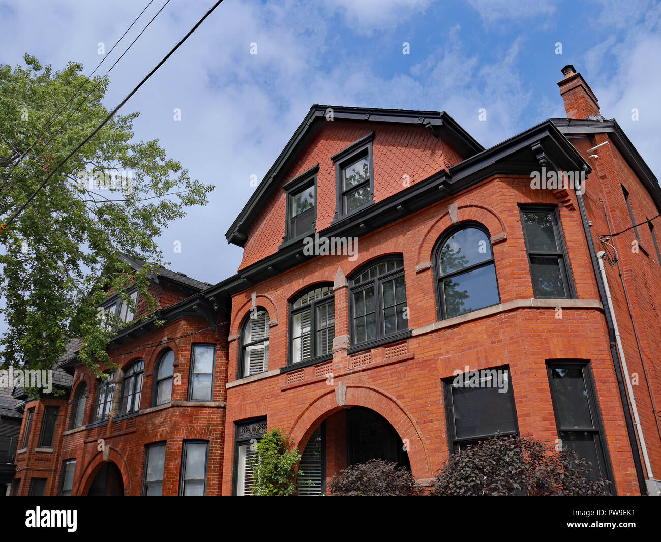 Old brick houses hi-res stock photography and images - Alamy
