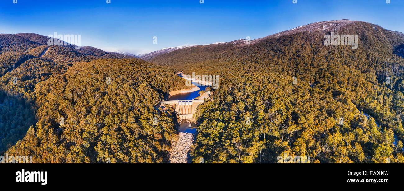 Dam aerial hi-res stock photography and images - Alamy