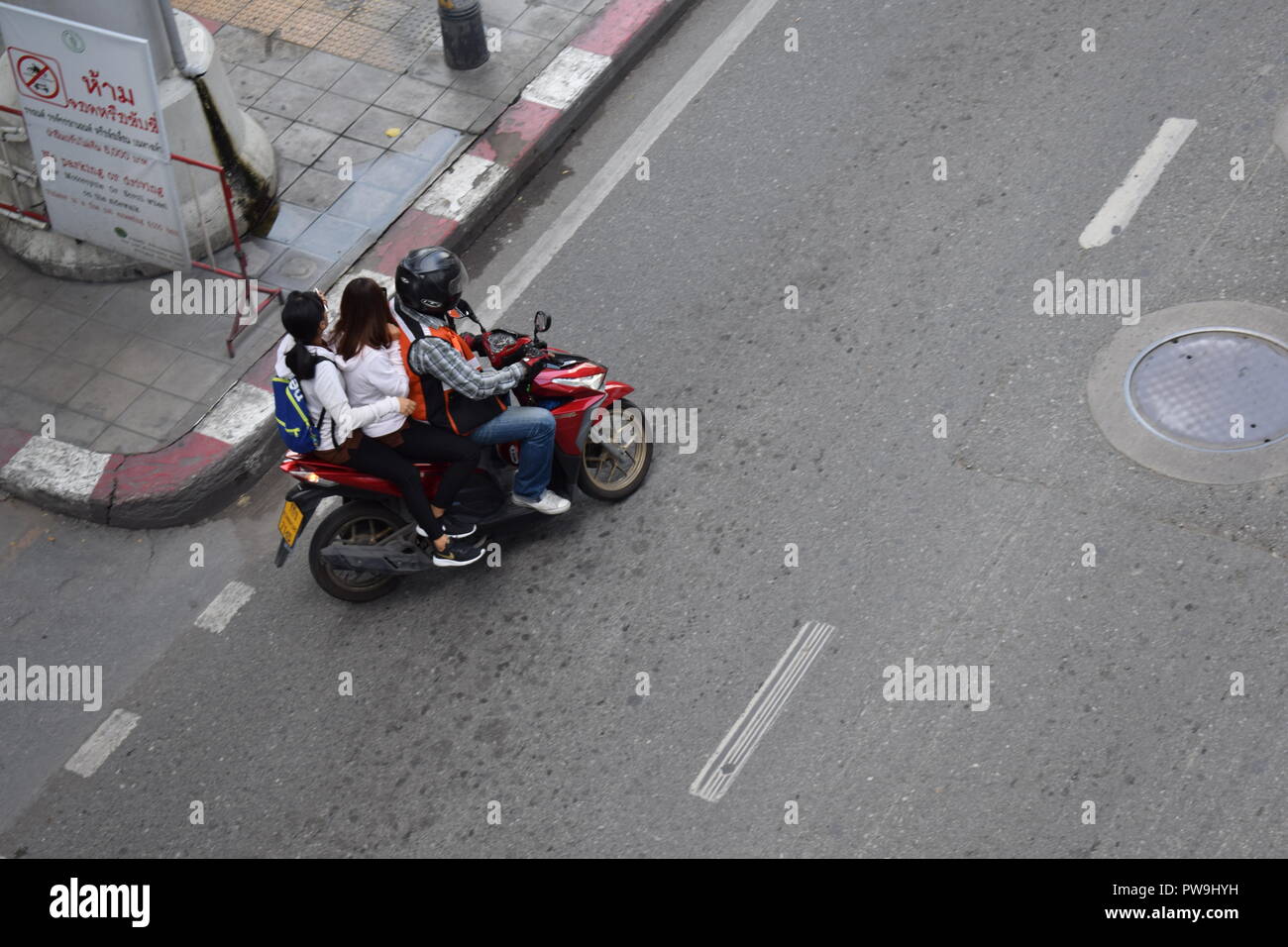 Motorcycle taxis hi-res stock photography and images - Alamy