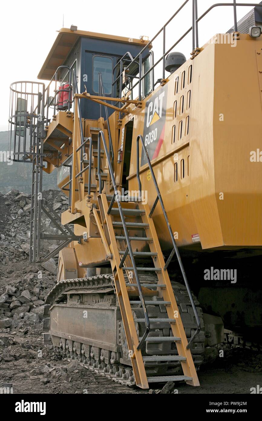 Hydraulic face shovel hi-res stock photography and images - Alamy