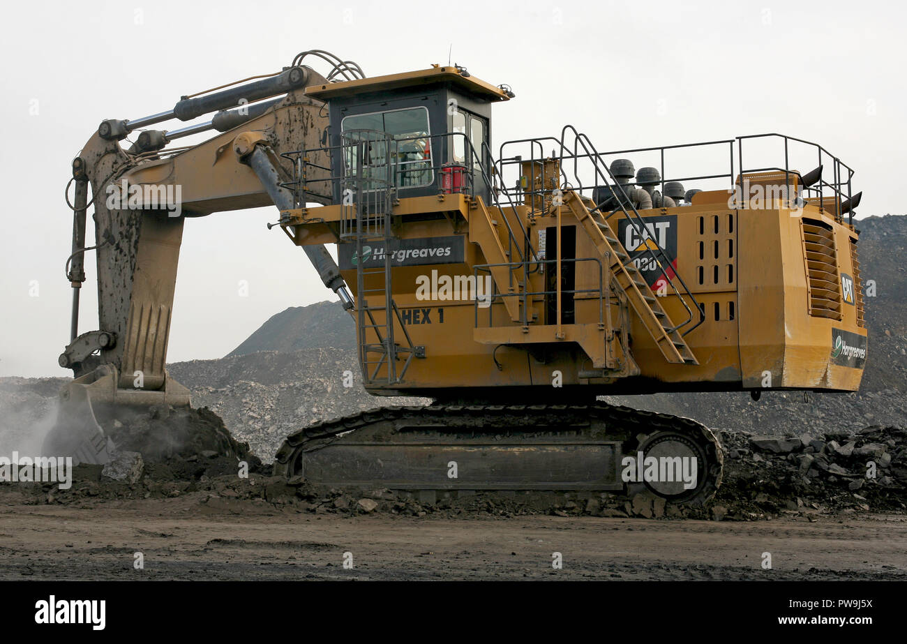 Hydraulic face shovel hi-res stock photography and images - Alamy